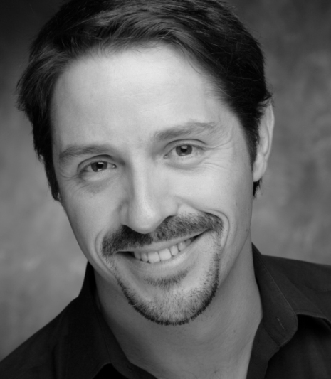 michael-smallwood-black-white-portrait | Weaver Artist Management